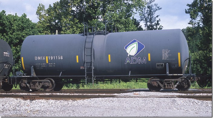 CSXTHS - Rail Fanning - Tank Car Cornucopia - 09-01-2014