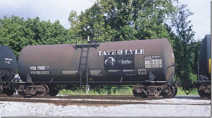 CSXTHS - Rail Fanning - Tank Car Cornucopia - 09-01-2014